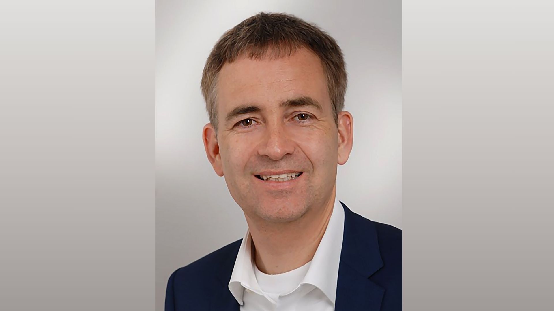 Oliver Neubrand wird neuer CFO der HARTMANN GROUP - Südwesttextil e. V.